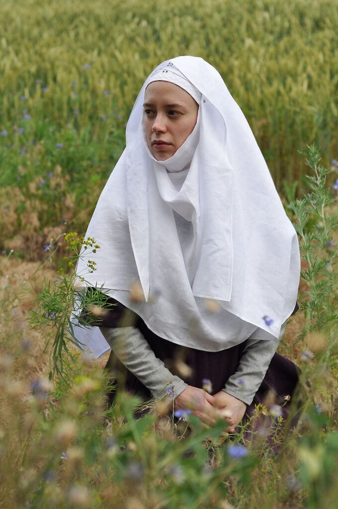 Women’s Head Coverings: The Wimple (part III of VIII) – WLBOTT